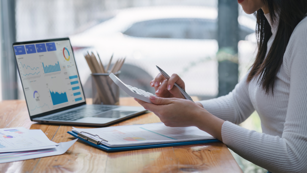 Vanity Metrics vs Leading Indicators in SEO - FounderScale